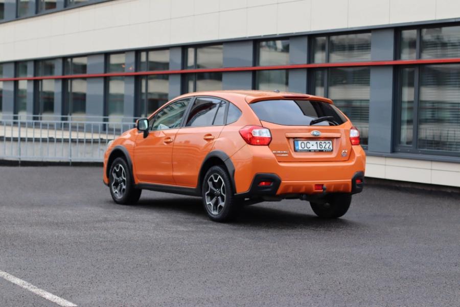 Orange Subaru XV 2012 in Riga, with an engine capacity of 2.00 L and mileage of 213 thousand km for 5980 €, photo 3 on AUTOMOTO.COM.LV