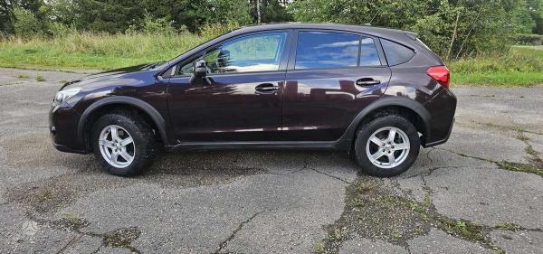 Sarkans Subaru XV 2014 Utena, ar dzinēja tilpumu 2.00 L un nobraukumu 199 tūkst. km par 9250 €, foto 9 vietnē AUTOMOTO.COM.LV