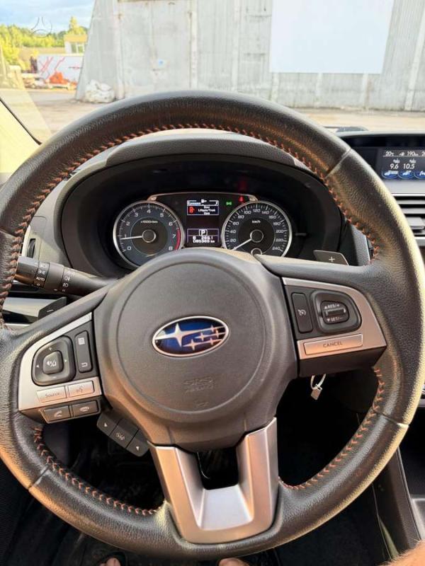 Red Subaru XV 2017 in Vilnius, with an engine capacity of 2.00 L and mileage of 85 thousand km for 15900 €, photo 10 on AUTOMOTO.COM.LV
