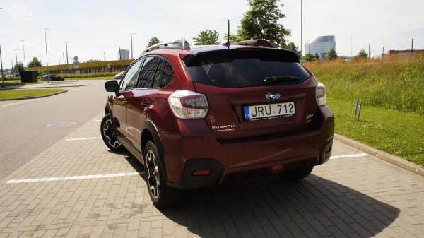 Red Subaru XV 2017 in Vilnius, with an engine capacity of 2.00 L and mileage of 113 thousand km for 14000 €, photo 2 on AUTOMOTO.COM.LV