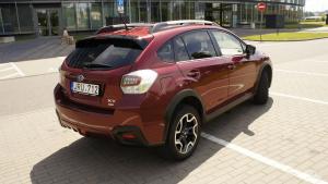 Red Subaru XV 2017 in Vilnius, with an engine capacity of 2.00 L and mileage of 113 thousand km for 14000 €, photo 4 on AUTOMOTO.COM.LV