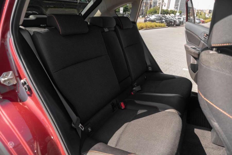 Red Subaru XV 2017 in Vilnius, with an engine capacity of 2.00 L and mileage of 115 thousand km for 12950 €, photo 21 on AUTOMOTO.COM.LV