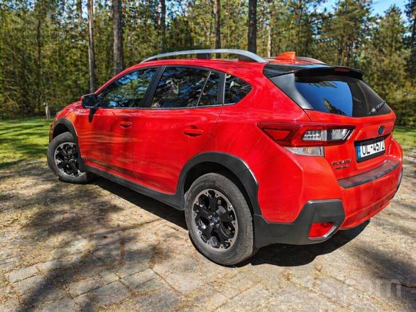 Red Subaru XV 2021 in Jurmala, with an engine capacity of 1.60 L and mileage of 95 thousand km for 16250 €, photo 3 on AUTOMOTO.COM.LV