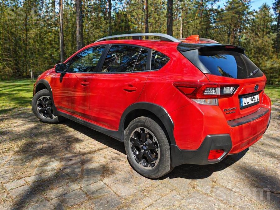 Red Subaru XV 2021 in Jurmala, with an engine capacity of 1.60 L and mileage of 95 thousand km for 16250 €, photo 4 on AUTOMOTO.COM.LV