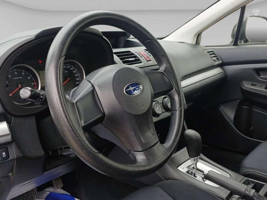 Violets Subaru XV 2013 Viļņa, ar dzinēja tilpumu 1.60 L un nobraukumu 131 tūkst. km par 7890 €, foto 9 vietnē AUTOMOTO.COM.LV