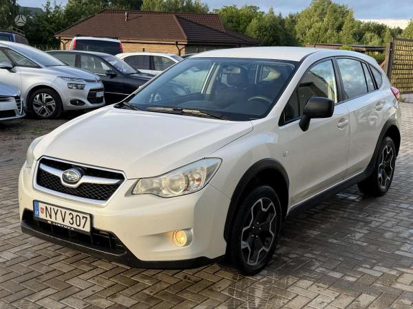 White Subaru XV 2012 in Vilnius, with an engine capacity of 2.00 L and mileage of 379 thousand km for 1450 €, photo 1 on AUTOMOTO.COM.LV