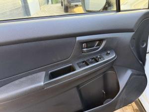 Balts Subaru XV 2012 Viļņa, ar dzinēja tilpumu 2.00 L un nobraukumu 379 tūkst. km par 1450 €, foto 14 vietnē AUTOMOTO.COM.LV