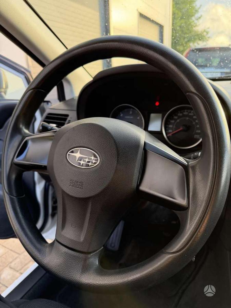 Balts Subaru XV 2012 Viļņa, ar dzinēja tilpumu 2.00 L un nobraukumu 379 tūkst. km par 1450 €, foto 23 vietnē AUTOMOTO.COM.LV