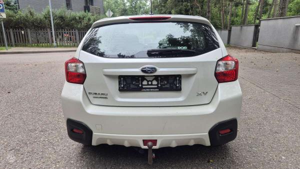 White Subaru XV 2012 in Vilnius, with an engine capacity of 2.00 L and mileage of 215 thousand km for 6500 €, photo 6 on AUTOMOTO.COM.LV