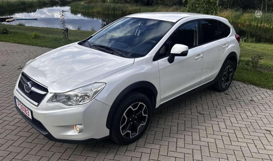 Balts Subaru XV 2012 Utena, ar dzinēja tilpumu 1.60 L un nobraukumu 146 tūkst. km par 6500 €, foto 9 vietnē AUTOMOTO.COM.LV