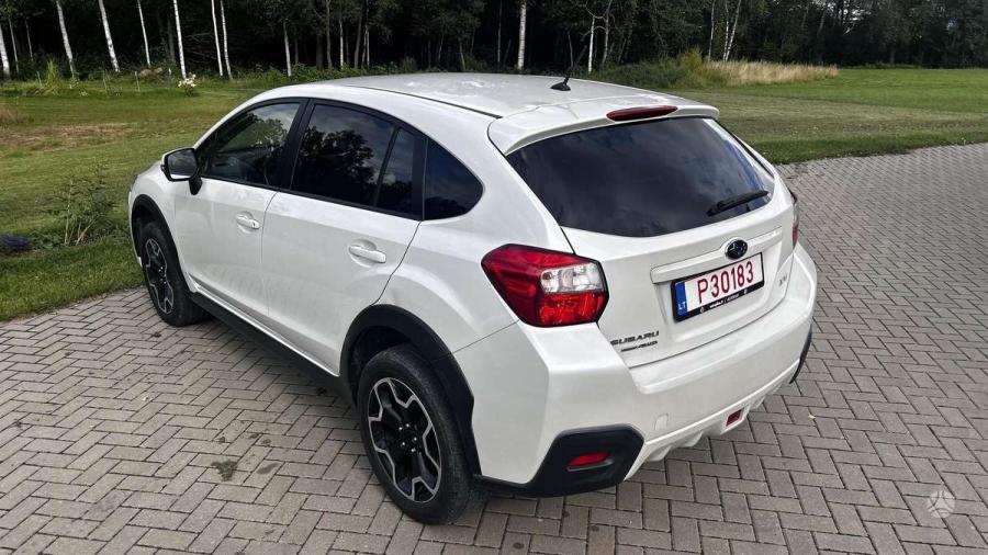 Balts Subaru XV 2012 Utena, ar dzinēja tilpumu 1.60 L un nobraukumu 146 tūkst. km par 6500 €, foto 17 vietnē AUTOMOTO.COM.LV