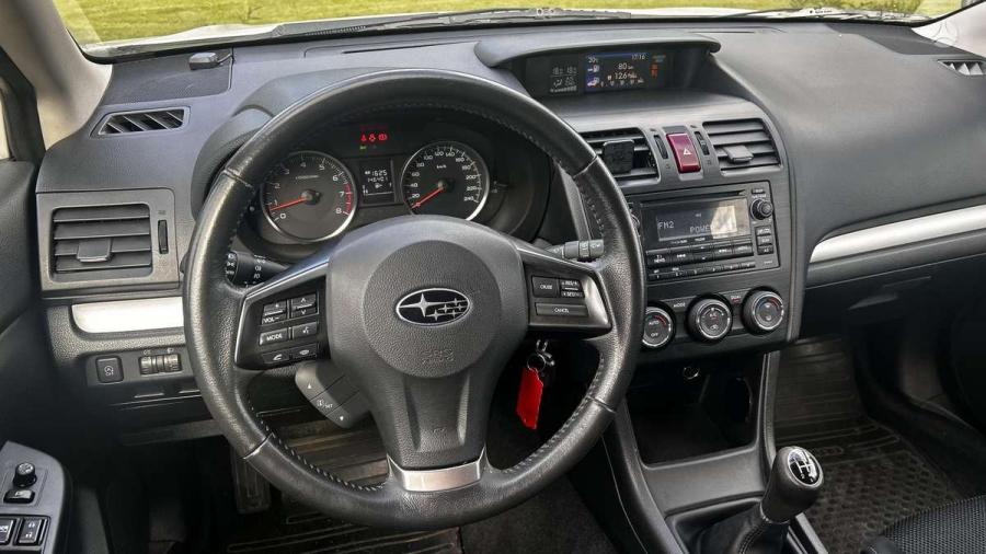 Balts Subaru XV 2012 Utena, ar dzinēja tilpumu 1.60 L un nobraukumu 146 tūkst. km par 6500 €, foto 23 vietnē AUTOMOTO.COM.LV