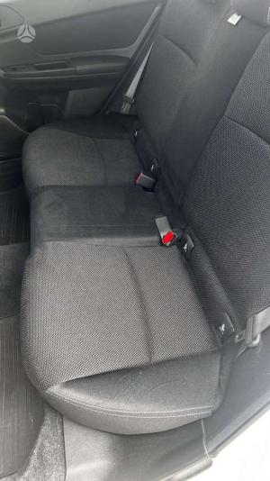 Balts Subaru XV 2012 Utena, ar dzinēja tilpumu 1.60 L un nobraukumu 146 tūkst. km par 6500 €, foto 27 vietnē AUTOMOTO.COM.LV