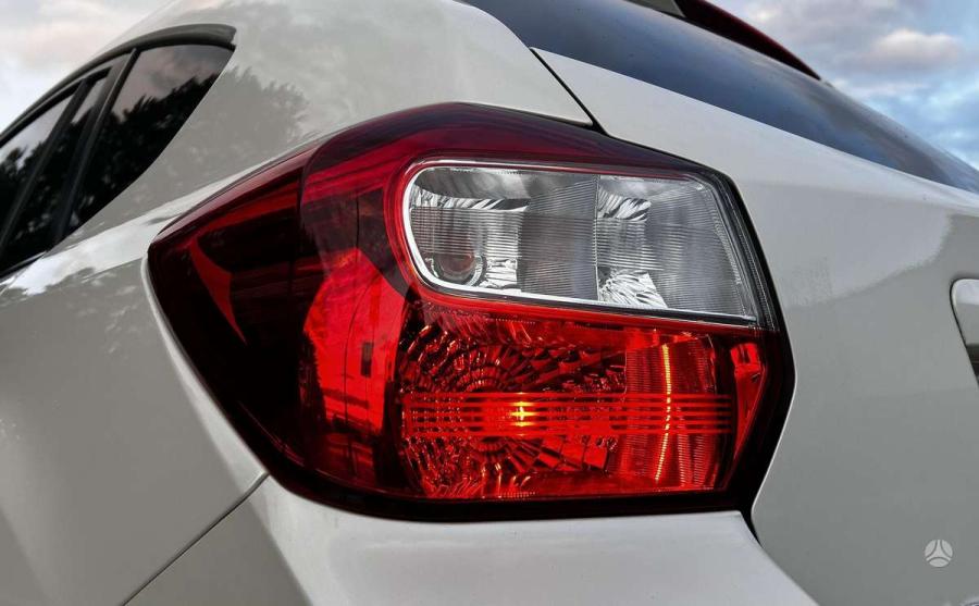 Balts Subaru XV 2012 Utena, ar dzinēja tilpumu 1.60 L un nobraukumu 146 tūkst. km par 6500 €, foto 31 vietnē AUTOMOTO.COM.LV