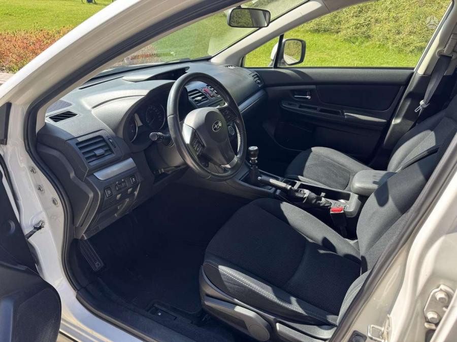 Balts Subaru XV 2012 Viļņa, ar dzinēja tilpumu 2.00 L un nobraukumu 214 tūkst. km par 6800 €, foto 10 vietnē AUTOMOTO.COM.LV