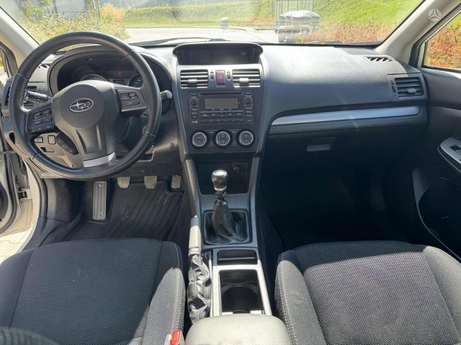 Balts Subaru XV 2012 Viļņa, ar dzinēja tilpumu 2.00 L un nobraukumu 214 tūkst. km par 6800 €, foto 12 vietnē AUTOMOTO.COM.LV