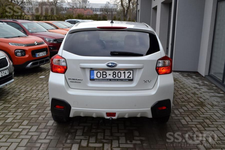 White Subaru XV 2013 in Riga, with an engine capacity of 2.00 L and mileage of 213 thousand km for 7200 €, photo 5 on AUTOMOTO.COM.LV