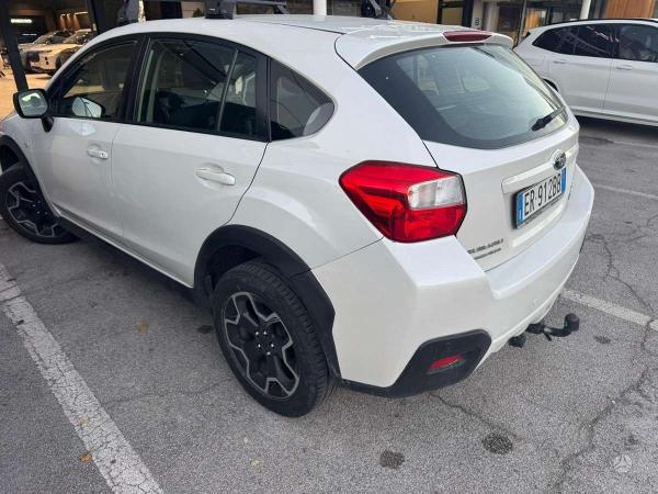 Balts Subaru XV 2013 Šauļi, ar dzinēja tilpumu 2.00 L un nobraukumu 260 tūkst. km par 4350 €, foto 4 vietnē AUTOMOTO.COM.LV