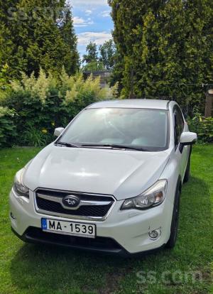 Balts Subaru XV 2014 Talsi, ar dzinēja tilpumu 2.00 L un nobraukumu 170 tūkst. km par 7350 €, foto  vietnē AUTOMOTO.COM.LV