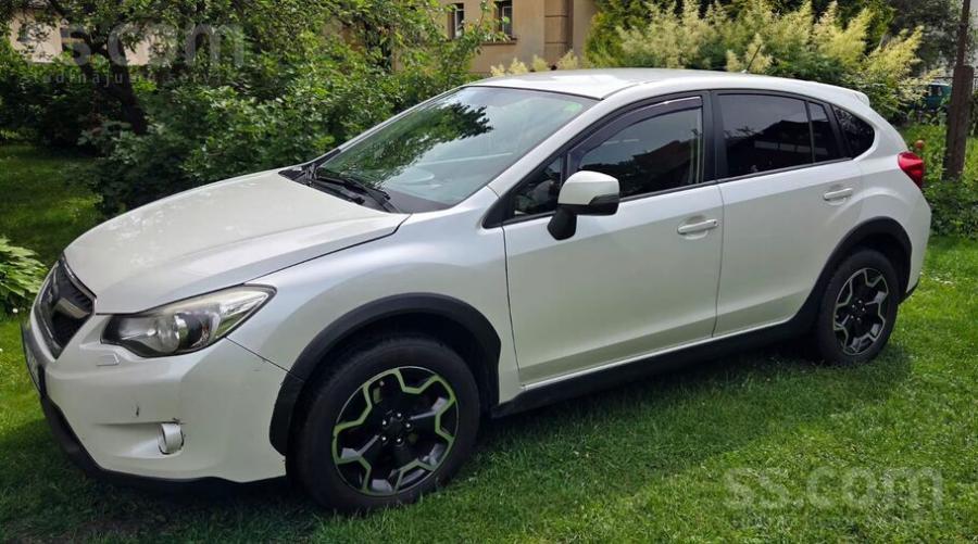 Balts Subaru XV 2014 Talsi, ar dzinēja tilpumu 2.00 L un nobraukumu 170 tūkst. km par 7350 €, foto 3 vietnē AUTOMOTO.COM.LV