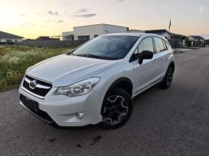 White Subaru XV 2014 in Vilnius, with an engine capacity of 2.00 L and mileage of 189 thousand km for 6850 €, photo 4 on AUTOMOTO.COM.LV