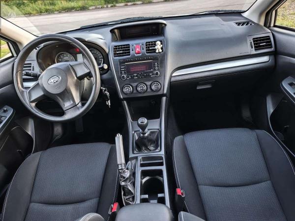 Balts Subaru XV 2014 Viļņa, ar dzinēja tilpumu 2.00 L un nobraukumu 189 tūkst. km par 6850 €, foto 9 vietnē AUTOMOTO.COM.LV