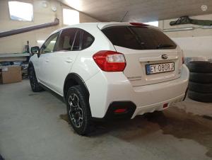 White Subaru XV 2015 in Siauliai, with an engine capacity of 2.00 L and mileage of 204 thousand km for 5750 €, photo 4 on AUTOMOTO.COM.LV