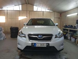 White Subaru XV 2015 in Siauliai, with an engine capacity of 2.00 L and mileage of 204 thousand km for 5750 €, photo 5 on AUTOMOTO.COM.LV
