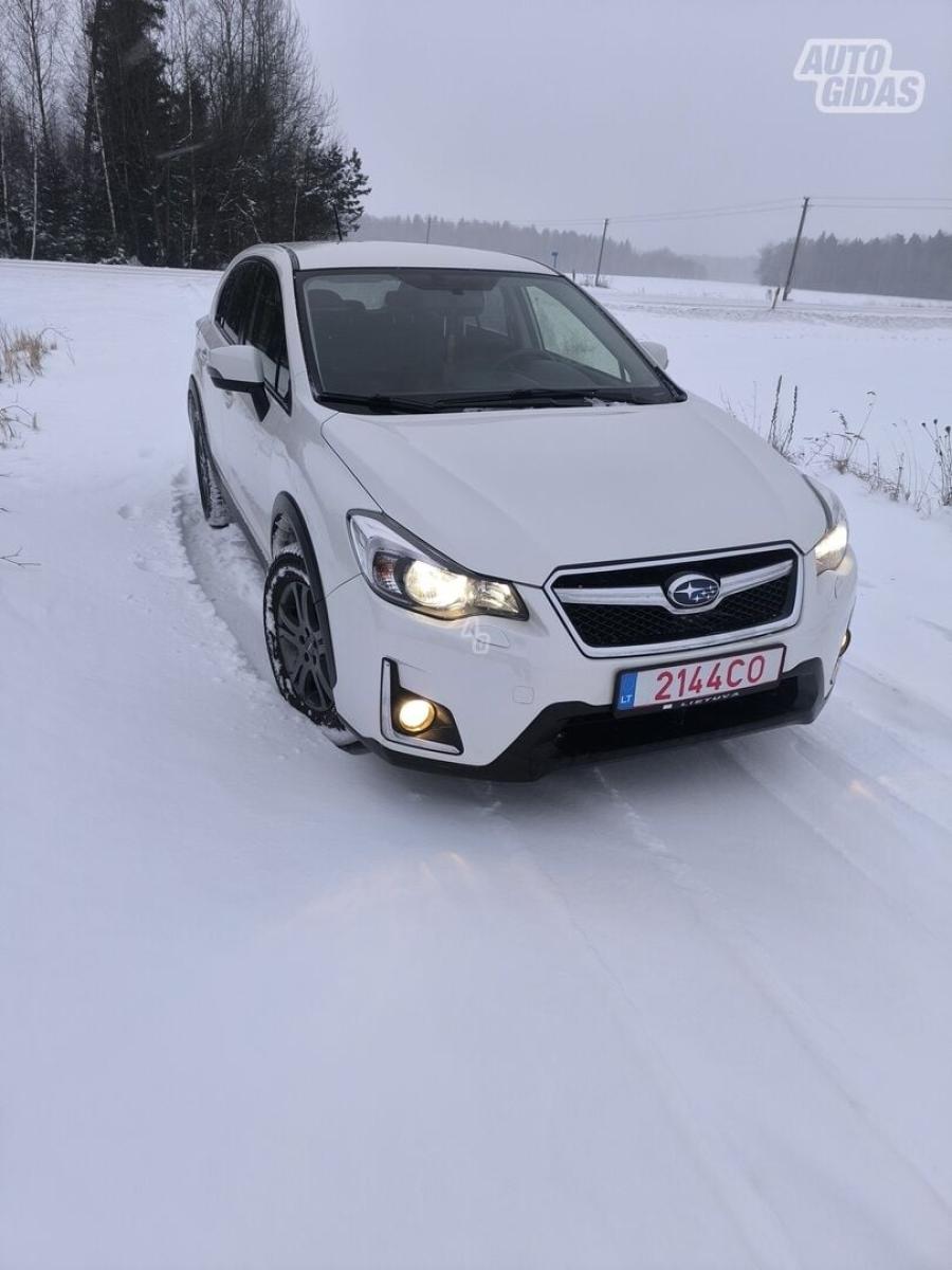 Balts Subaru XV 2016 Mažeikiai, ar dzinēja tilpumu 2.00 L un nobraukumu 219 tūkst. km par 7600 €, foto 3 vietnē AUTOMOTO.COM.LV