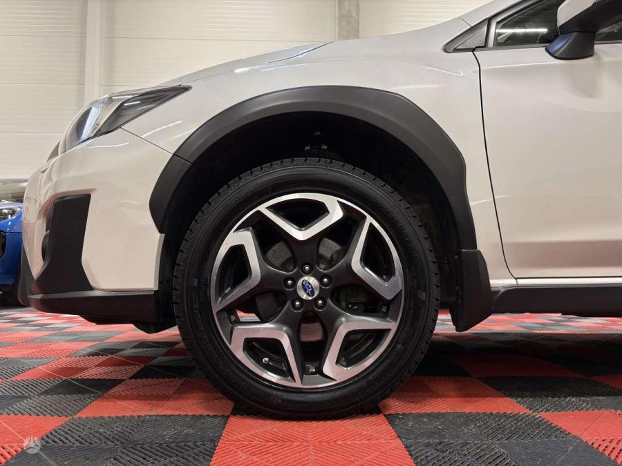 Balts Subaru XV 2018 Viļņa, ar dzinēja tilpumu 2.00 L un nobraukumu 240 tūkst. km par 13350 €, foto 9 vietnē AUTOMOTO.COM.LV