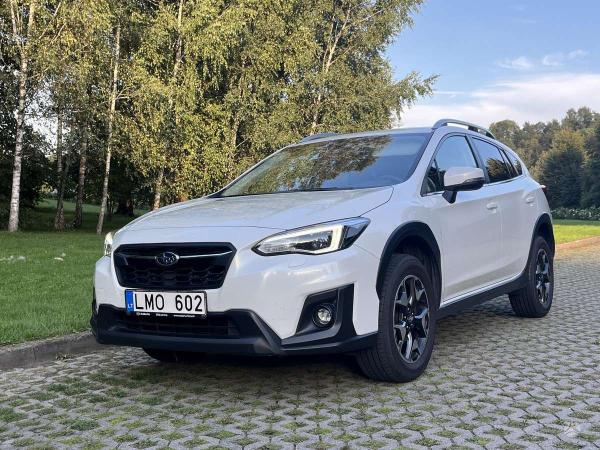 White Subaru XV 2020 in Vilnius, with an engine capacity of 1.60 L and mileage of 108 thousand km for 17000 €, photo 3 on AUTOMOTO.COM.LV