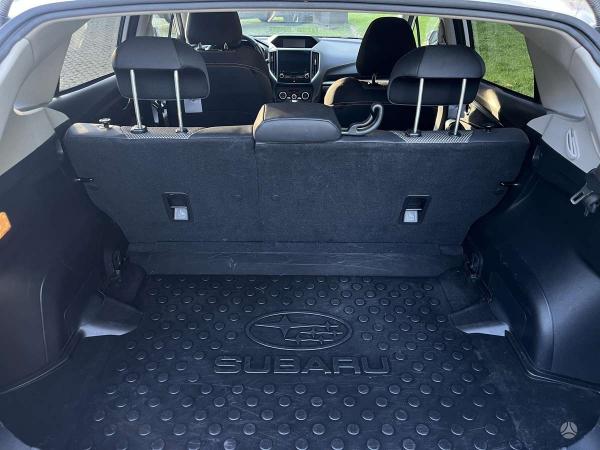 White Subaru XV 2020 in Vilnius, with an engine capacity of 1.60 L and mileage of 108 thousand km for 17000 €, photo 7 on AUTOMOTO.COM.LV