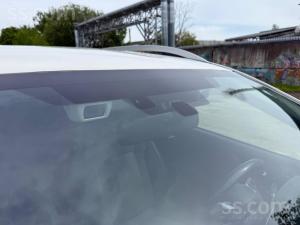 White Subaru XV 2021 in Riga, with an engine capacity of 1.60 L and mileage of 329 thousand km for 7000 €, photo 6 on AUTOMOTO.COM.LV