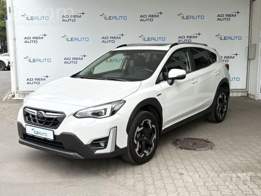 White Subaru XV 2022 in Riga, with an engine capacity of 2.00 L and mileage of 35 thousand km for 22500 €, photo 1 on AUTOMOTO.COM.LV