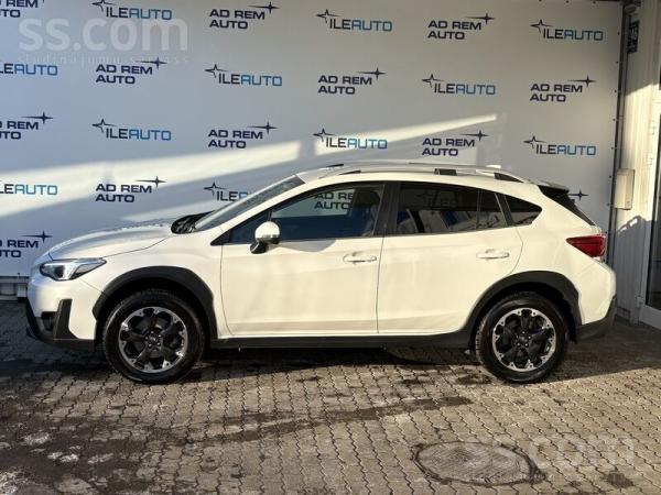 White Subaru XV 2023 in Riga, with an engine capacity of 1.60 L and mileage of 70 thousand km for 22900 €, photo 3 on AUTOMOTO.COM.LV