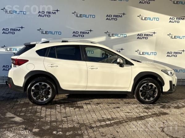 White Subaru XV 2023 in Riga, with an engine capacity of 1.60 L and mileage of 70 thousand km for 22900 €, photo 6 on AUTOMOTO.COM.LV