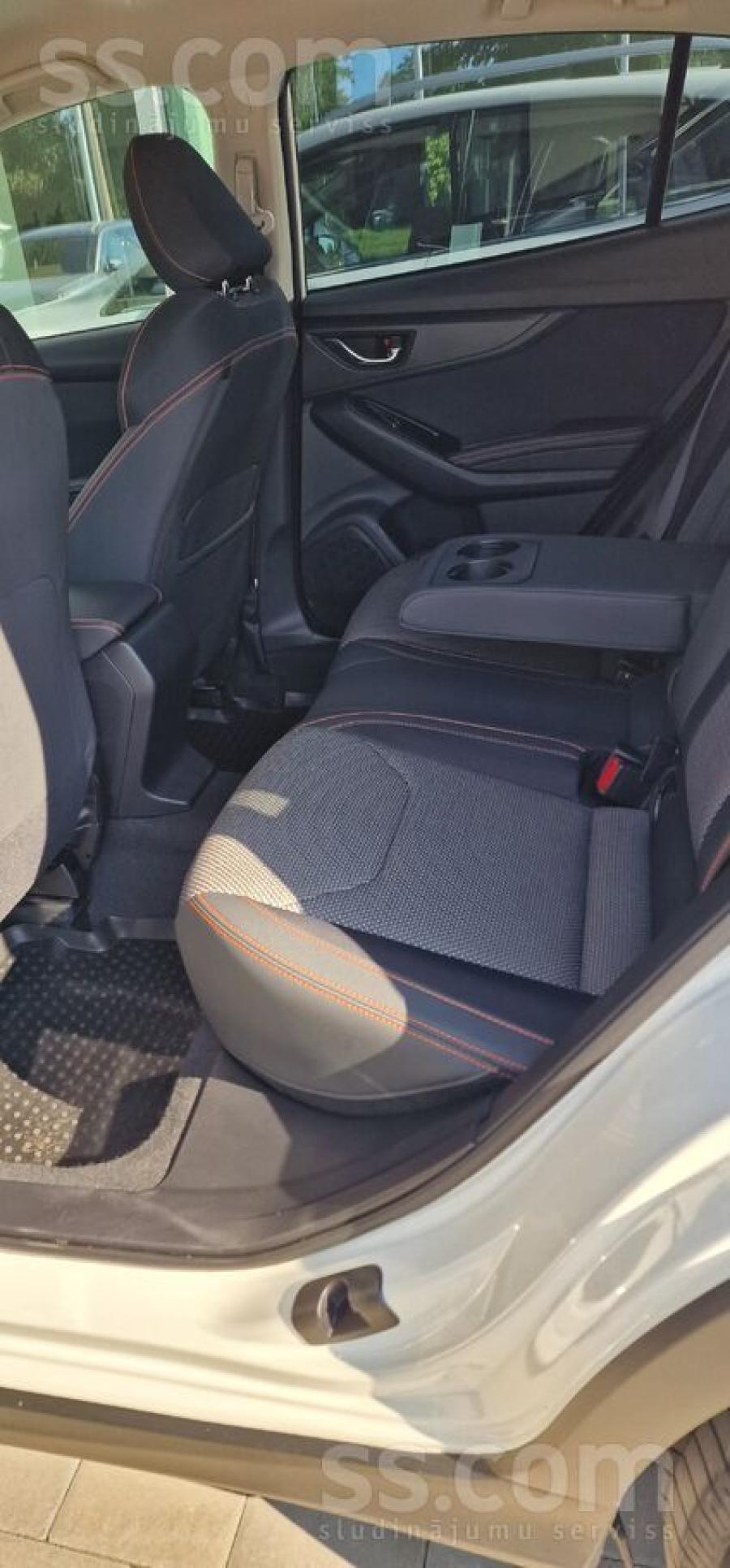 White Subaru XV 2023 in Riga, with an engine capacity of 1.60 L and mileage of 73 thousand km for 23600 €, photo 5 on AUTOMOTO.COM.LV