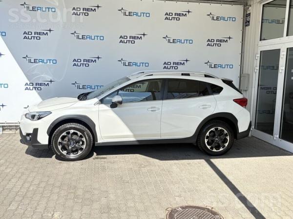 White Subaru XV 2023 in Riga, with an engine capacity of 1.60 L and mileage of 61 thousand km for 20500 €, photo 2 on AUTOMOTO.COM.LV