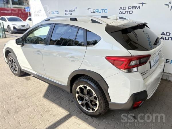 White Subaru XV 2023 in Riga, with an engine capacity of 1.60 L and mileage of 61 thousand km for 20500 €, photo 3 on AUTOMOTO.COM.LV