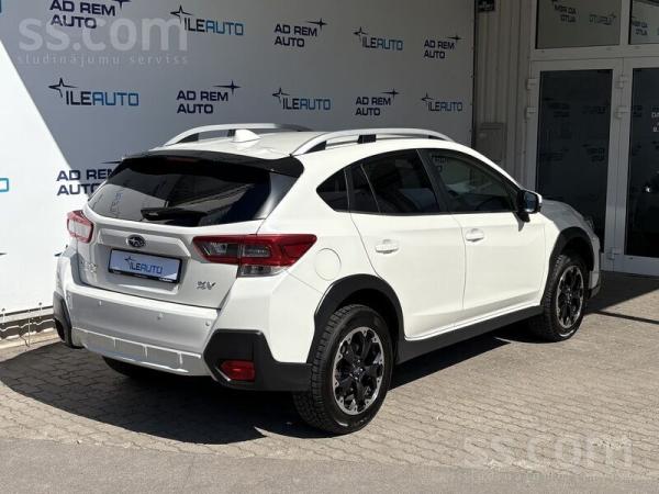 White Subaru XV 2023 in Riga, with an engine capacity of 1.60 L and mileage of 61 thousand km for 20500 €, photo 4 on AUTOMOTO.COM.LV