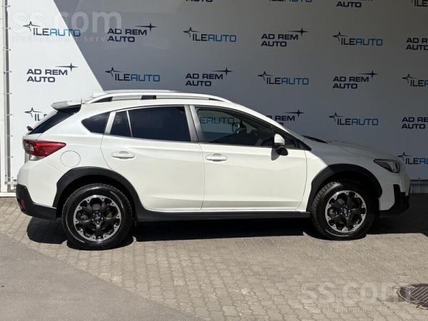 White Subaru XV 2023 in Riga, with an engine capacity of 1.60 L and mileage of 61 thousand km for 20500 €, photo 5 on AUTOMOTO.COM.LV