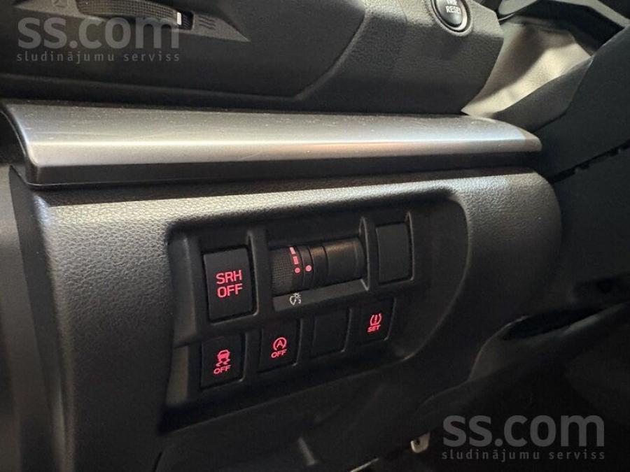 Balts Subaru XV 2023 Rīga, ar dzinēja tilpumu 1.60 L un nobraukumu 61 tūkst. km par 19500 €, foto 12 vietnē AUTOMOTO.COM.LV