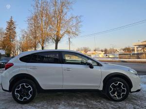 White Subaru XV 2012 in Siauliai, with an engine capacity of 2.00 L and mileage of 241 thousand km for 7950 €, photo 10 on AUTOMOTO.COM.LV