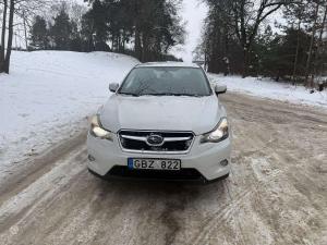 White Subaru XV 2012 in Vilnius, with an engine capacity of 2.00 L and mileage of 260 thousand km for 1500 €, photo 2 on AUTOMOTO.COM.LV