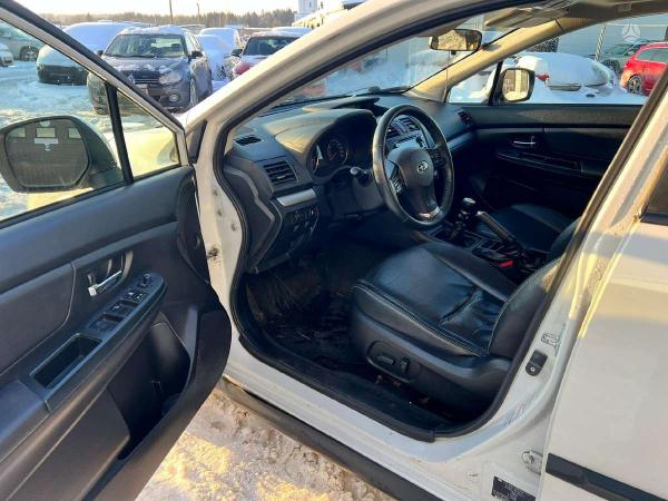 White Subaru XV 2012 in Utena, with an engine capacity of 2.00 L and mileage of 204 thousand km for 4599 €, photo 11 on AUTOMOTO.COM.LV