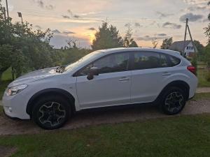 White Subaru XV 2012 in Svencionys, with an engine capacity of 1.96 L and mileage of 329 thousand km for 3700 €, photo 3 on AUTOMOTO.COM.LV