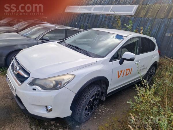 Balts Subaru XV 2013 Jelgava, ar dzinēja tilpumu 2.00 L un nobraukumu 248 tūkst. km par 1200 €, foto 3 vietnē AUTOMOTO.COM.LV