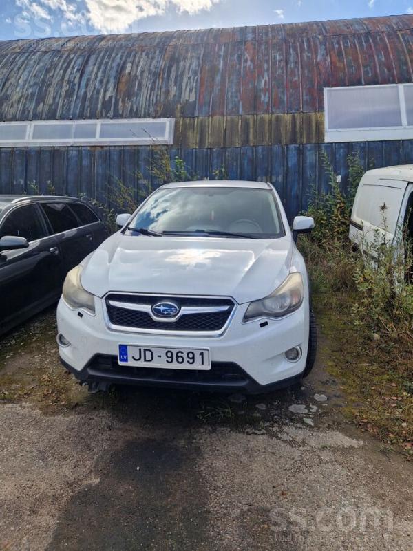 Balts Subaru XV 2013 Jelgava, ar dzinēja tilpumu 2.00 L un nobraukumu 248 tūkst. km par 1200 €, foto 4 vietnē AUTOMOTO.COM.LV