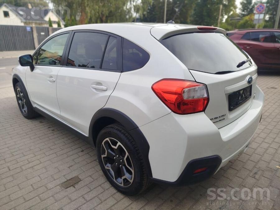 Balts Subaru XV 2014 Rīga, ar dzinēja tilpumu 2.00 L un nobraukumu 190 tūkst. km par 5500 €, foto 4 vietnē AUTOMOTO.COM.LV