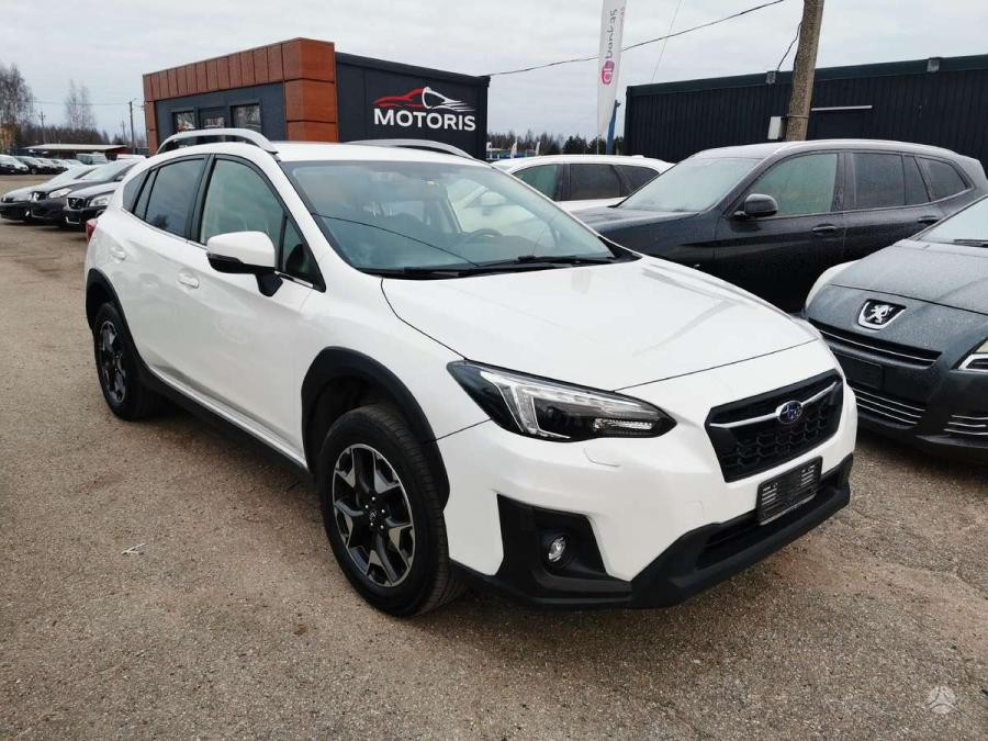 White Subaru XV 2019 in Panevezys, with an engine capacity of 1.60 L and mileage of 188 thousand km for 11800 €, photo 1 on AUTOMOTO.COM.LV